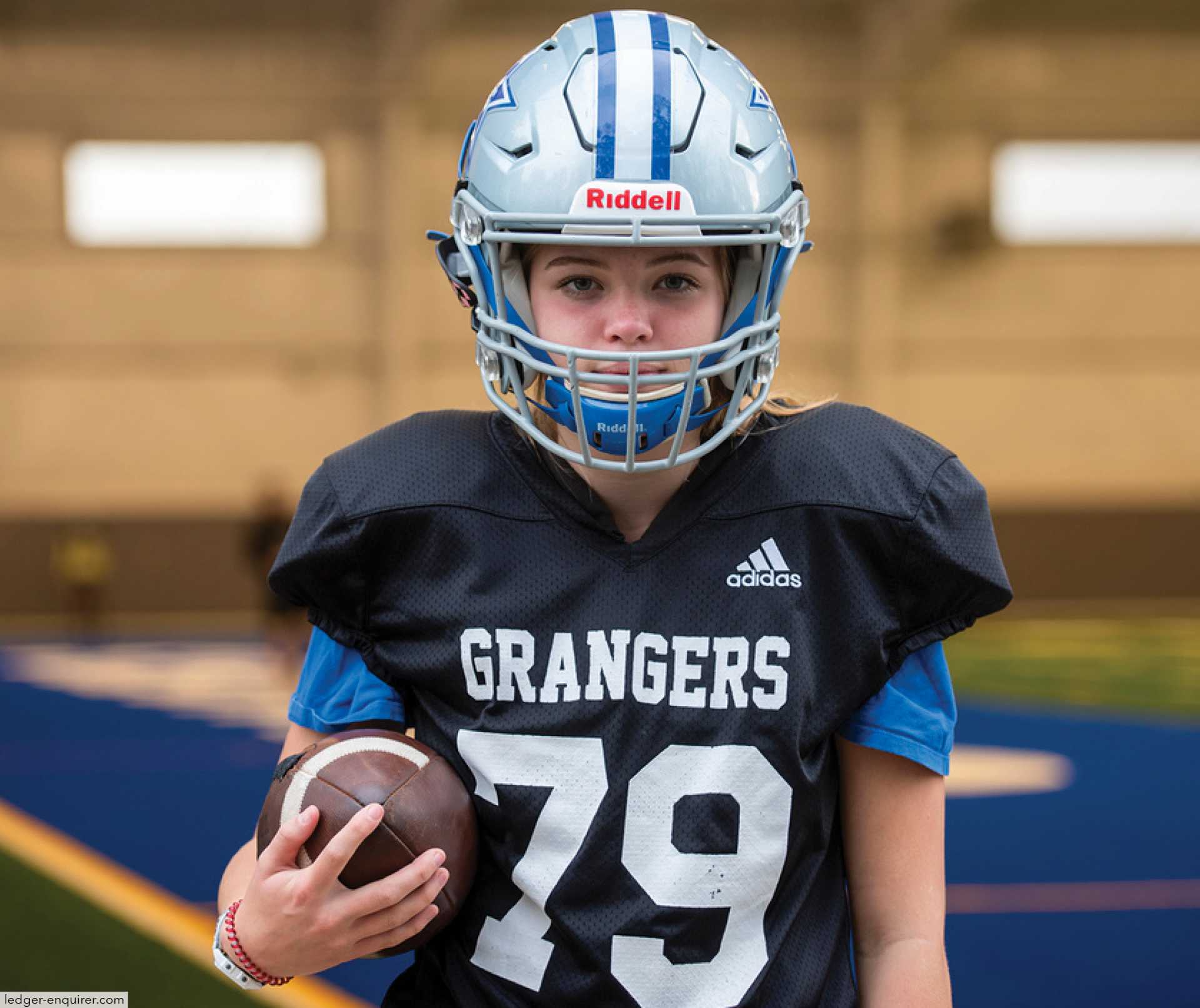 Female Kicker Makes Debut in High School Game - ITG Next