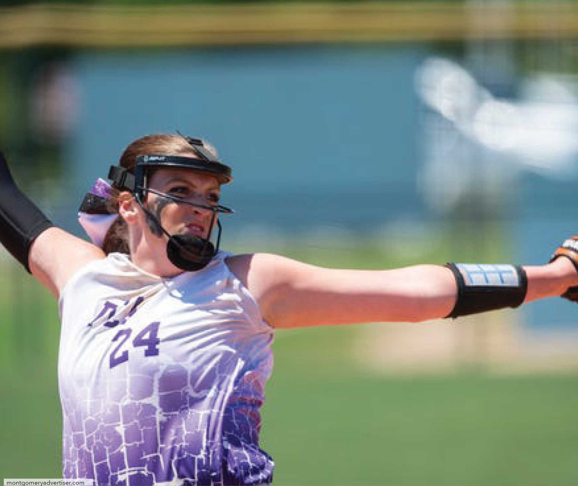 Park Crossing Softball Game Turns Historic - ITG Next