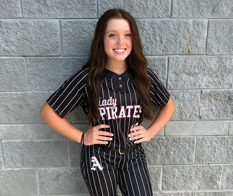Georgia Female Athlete of the Month: Appling Softball Player Samantha ...